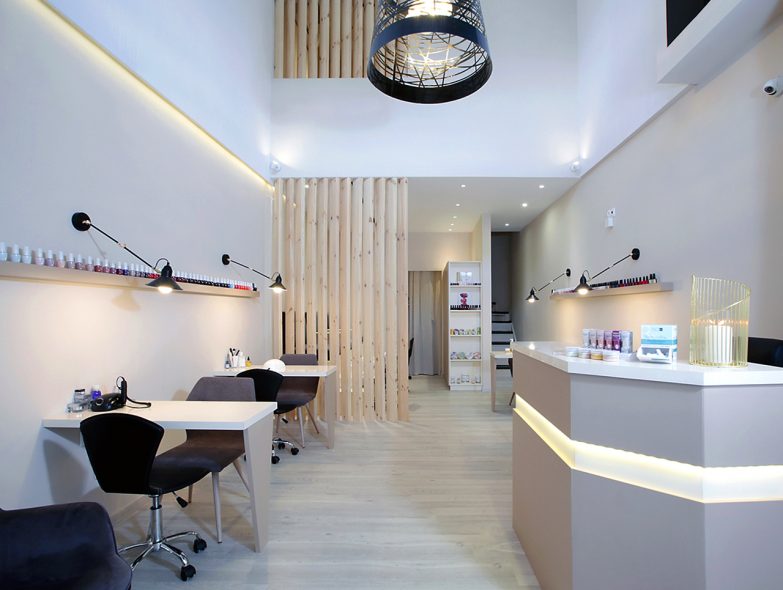 AKRA nails, το καλοκαιρινό hot spot της Γλυφάδας - ΝΟΤΙΑ ΠΡΟΑΣΤΙΑ - www ...