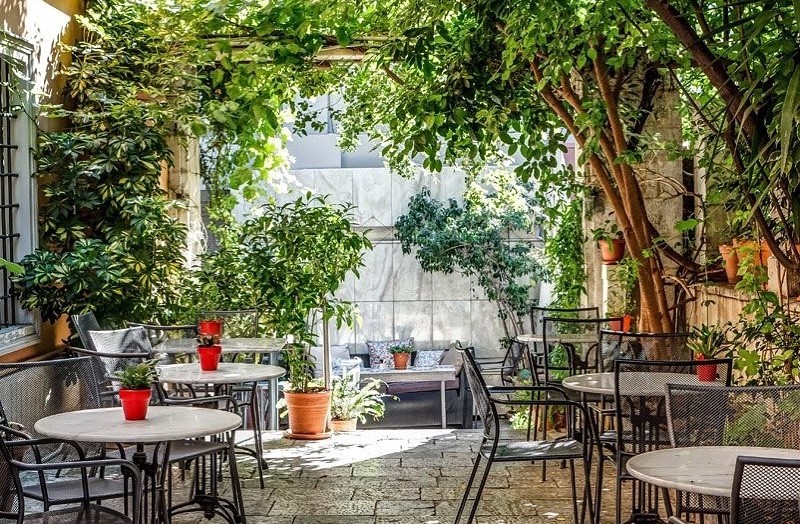 NouPou.gr: Το site που αγαπάει τα νότια προάστια