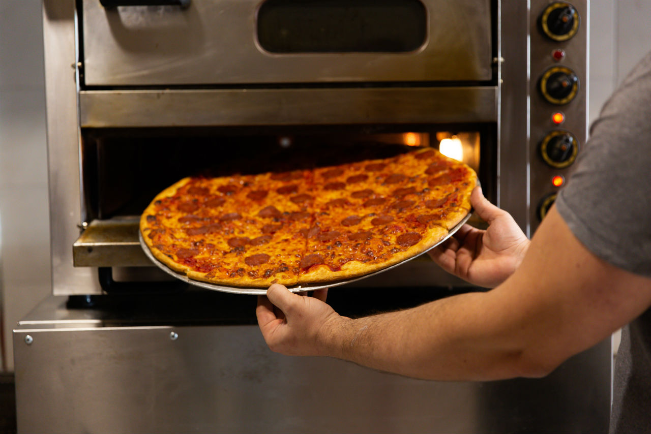 H super jumbo πίτσα του Jimmy’s είναι η νέα delivery εμμονή μας - ΝΟΤΙΑ ...