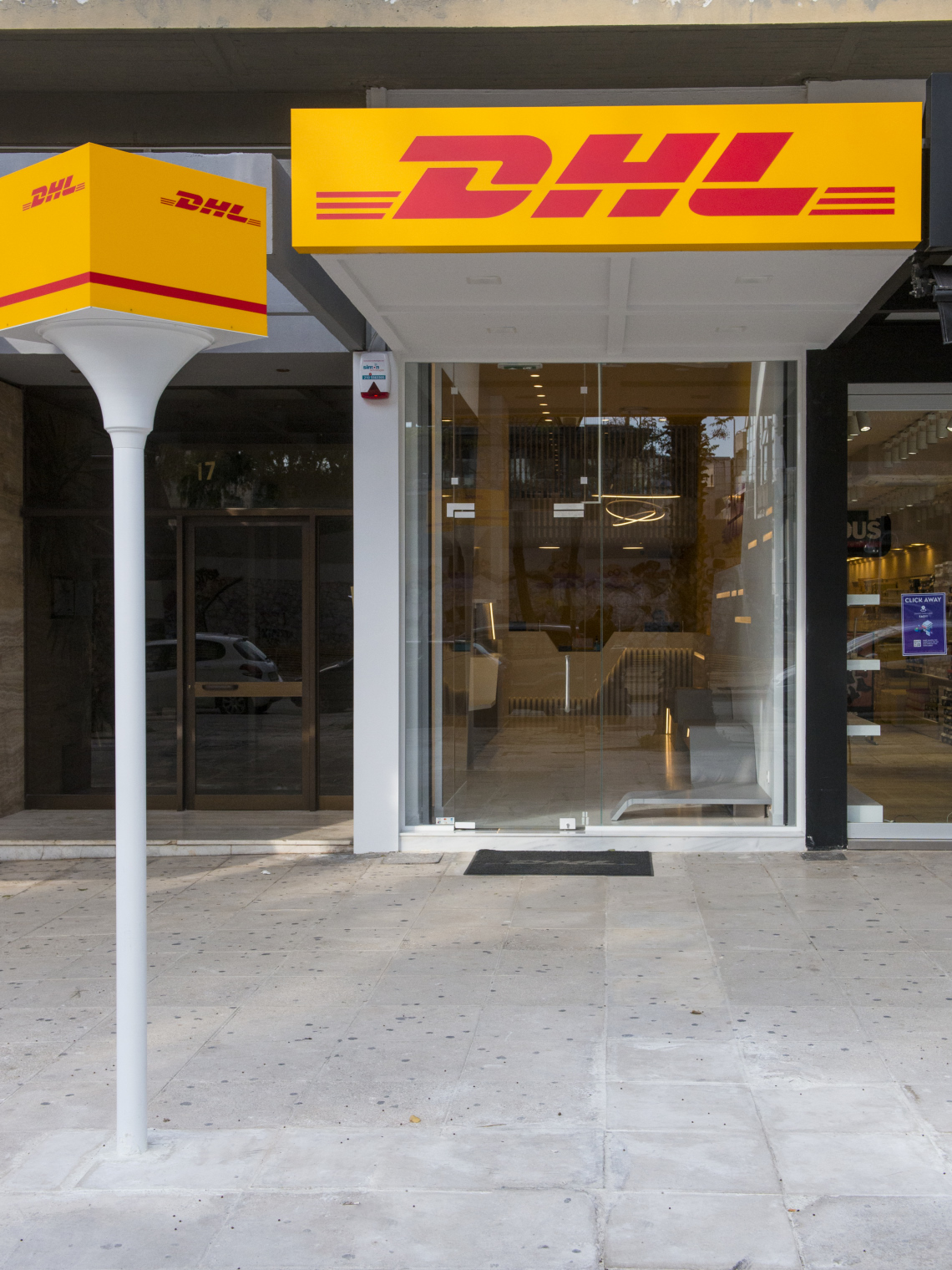 H DHL Express με νέο υποκατάστημα στη Γλυφάδα και το ΝouPou ήταν εκεί ...