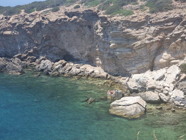 Best beaches on the way to Sounion - ΝΟΤΙΑ ΠΡΟΑΣΤΙΑ - www.noupou.gr