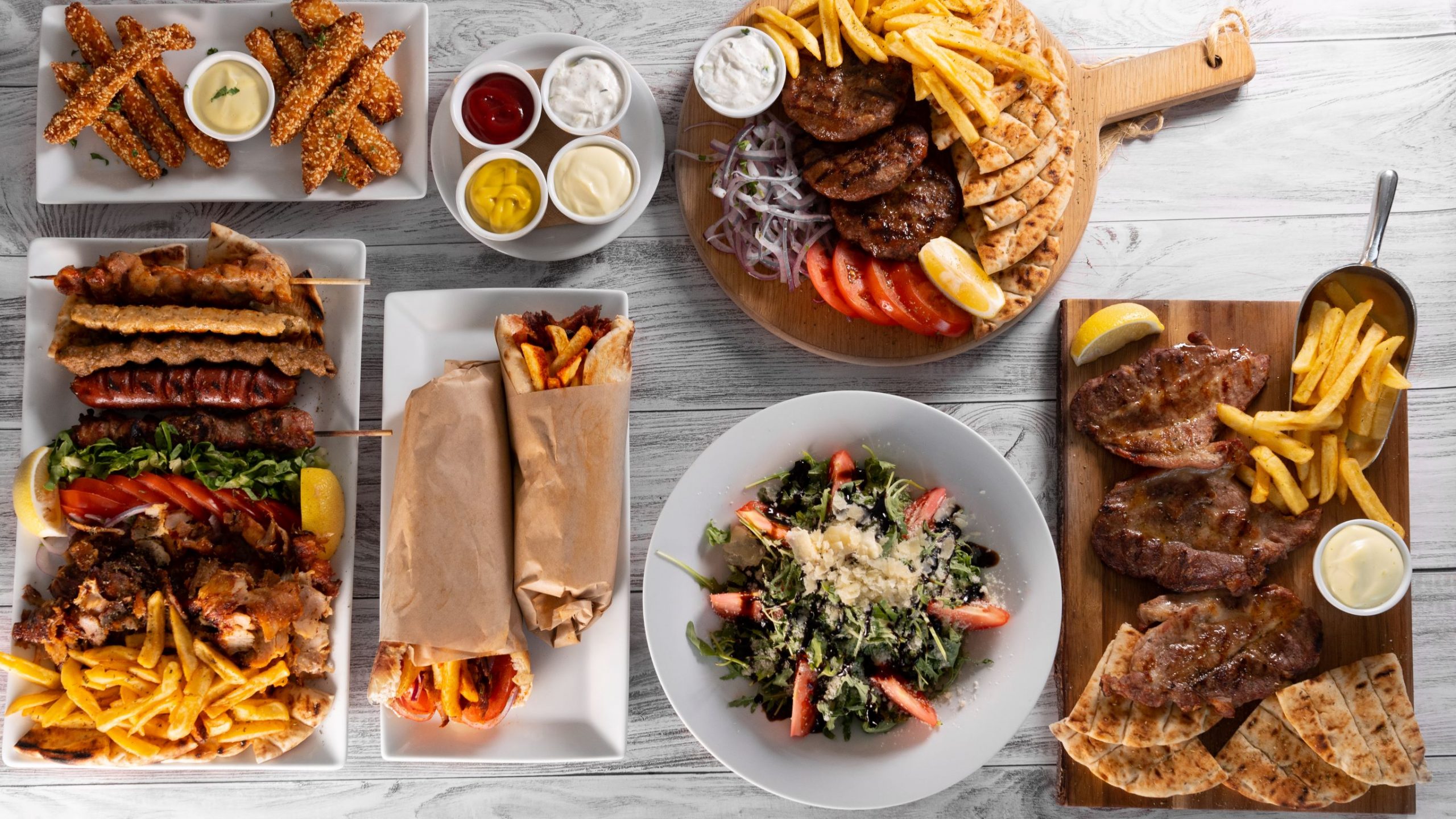 King of Souvlaki: Για λαχταριστά σουβλάκια και βαρβάτα πιτόψωμα στο ...