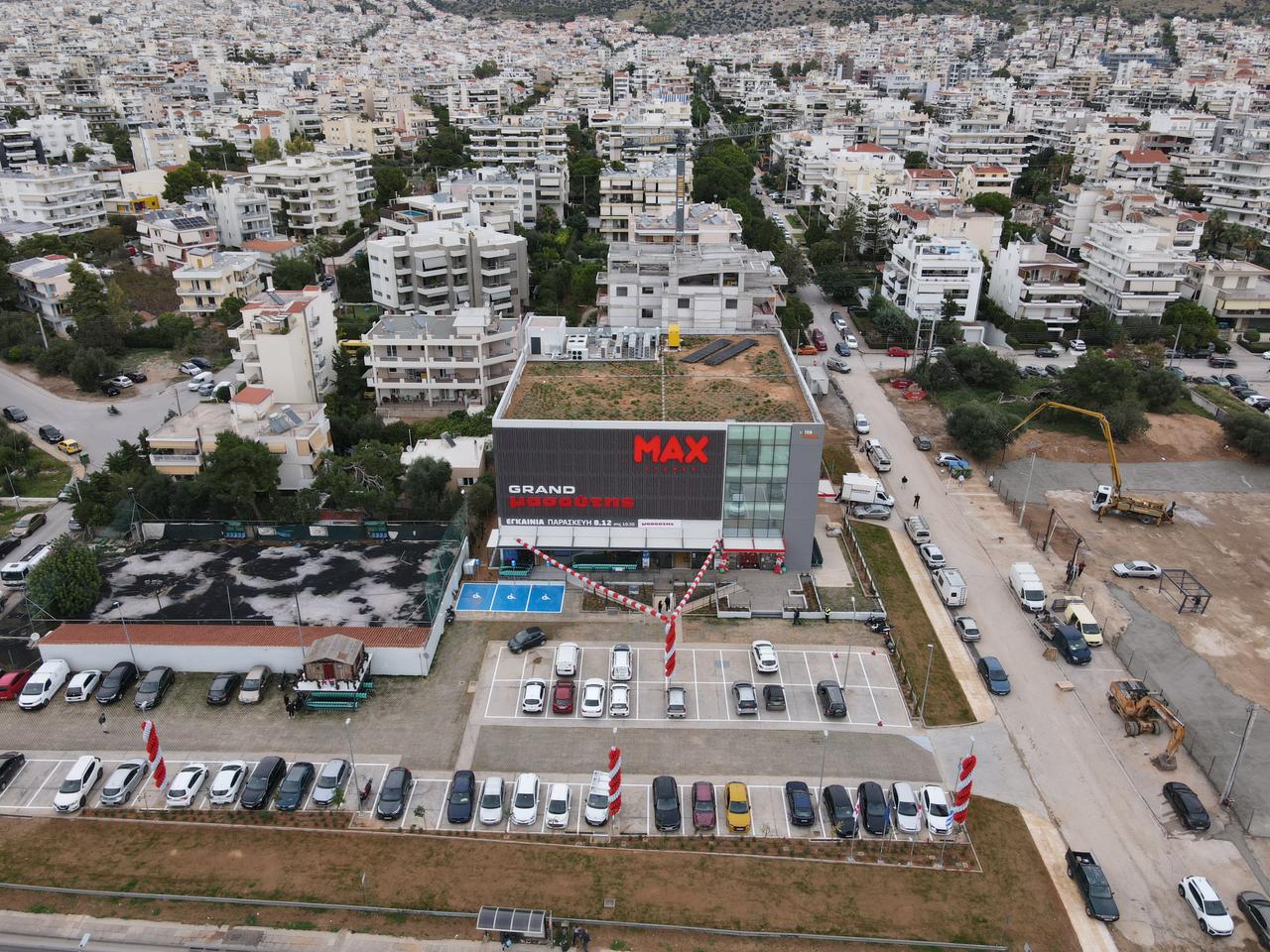 Γλυφάδα: Άνοιξε τις πόρτες του το κατάστημα Grand Μασούτης - Max Stores ...