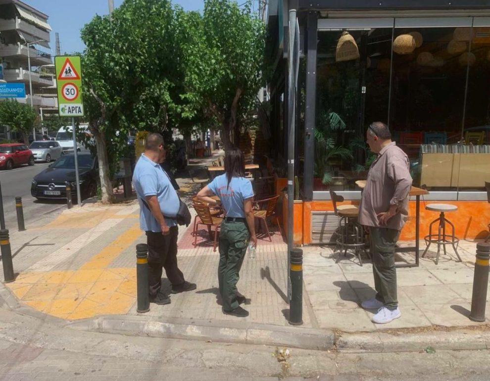 Ο Κουρέας της Σεβίλλης από τις Αθηναϊκές Μαριονέτες στο Δημοτικό Θέατρο ...