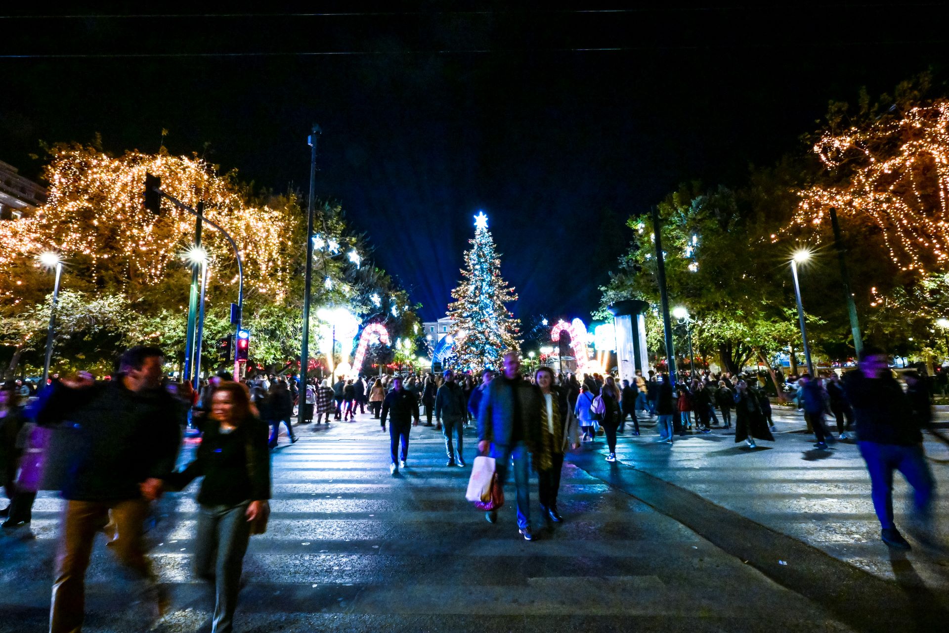 Downtown Christmas - ΝΟΤΙΑ ΠΡΟΑΣΤΙΑ - www.noupou.gr