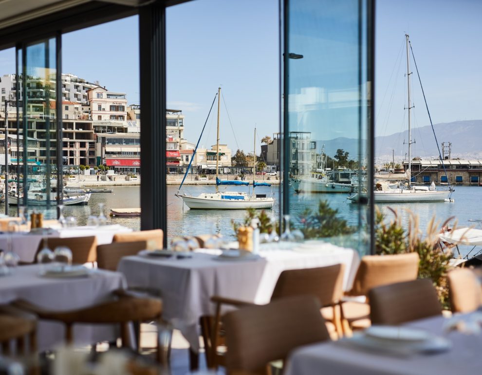 Μαύρος Γάτος: Η υπόγεια ταβέρνα του Παγκρατίου με τα λαχταριστά ...