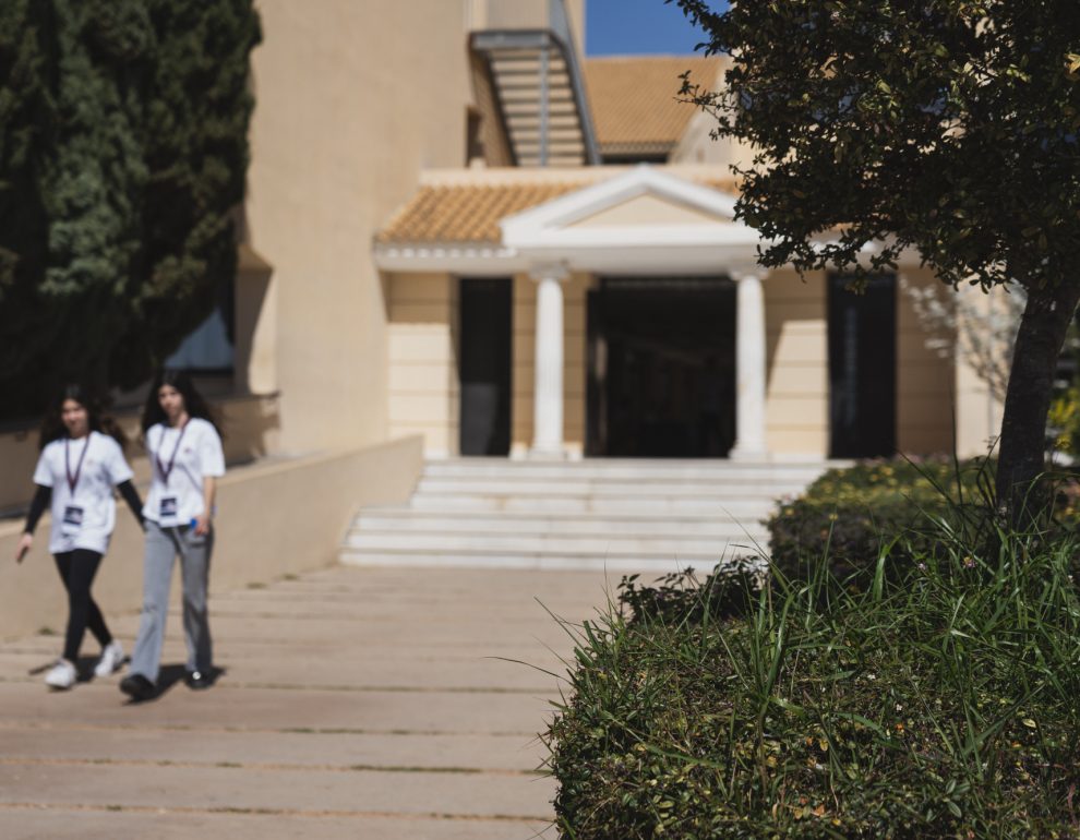CGS Ellinikon: Συμφωνία των Εκπαιδευτηρίων Κωστέα – Γείτονα με την ...