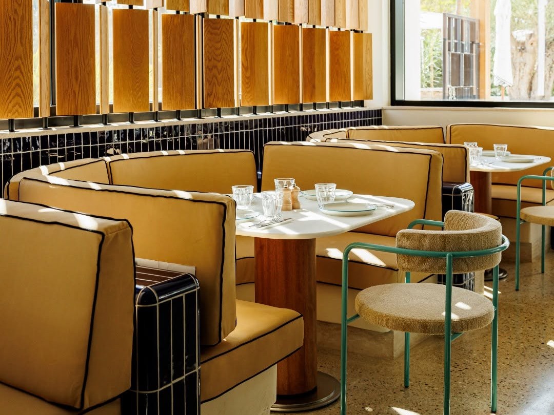 Κυριακή του Πάσχα στη Γλυφάδα, the Sebastian way - ΝΟΤΙΑ ΠΡΟΑΣΤΙΑ - www ...