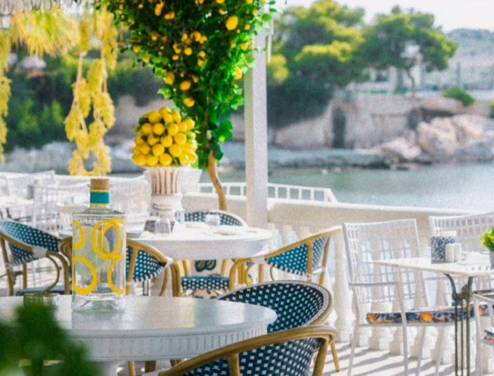 Delta Restaurant: The iconic restaurant at the SNFCC with two Michelin ...