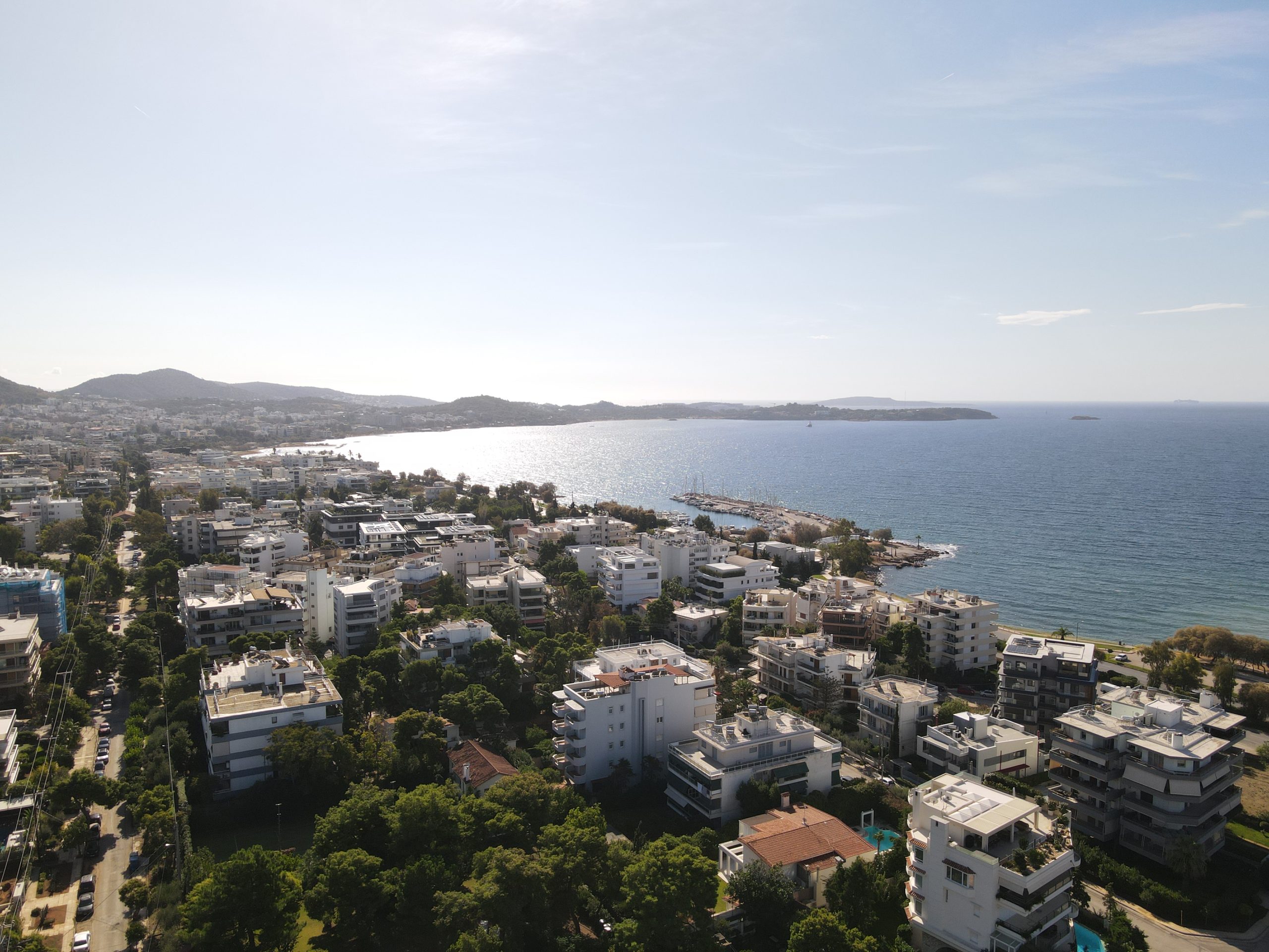 «Έξοδος» των κατοίκων των Νοτίων Προαστίων προς άλλες περιοχές λόγω ...