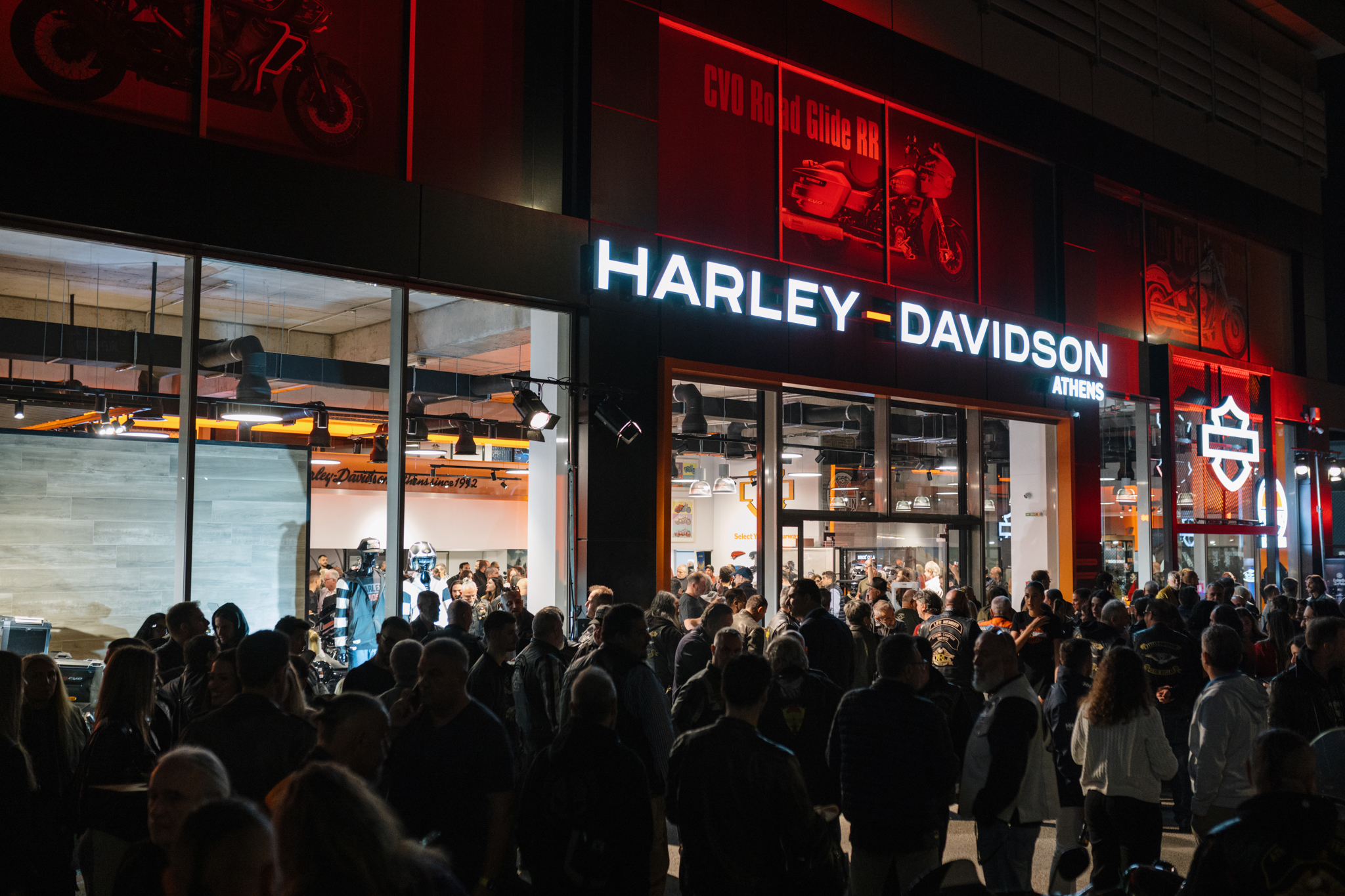 Η Harley-Davidson γιόρτασε τα εγκαίνια του νέου της καταστήματος στην ...