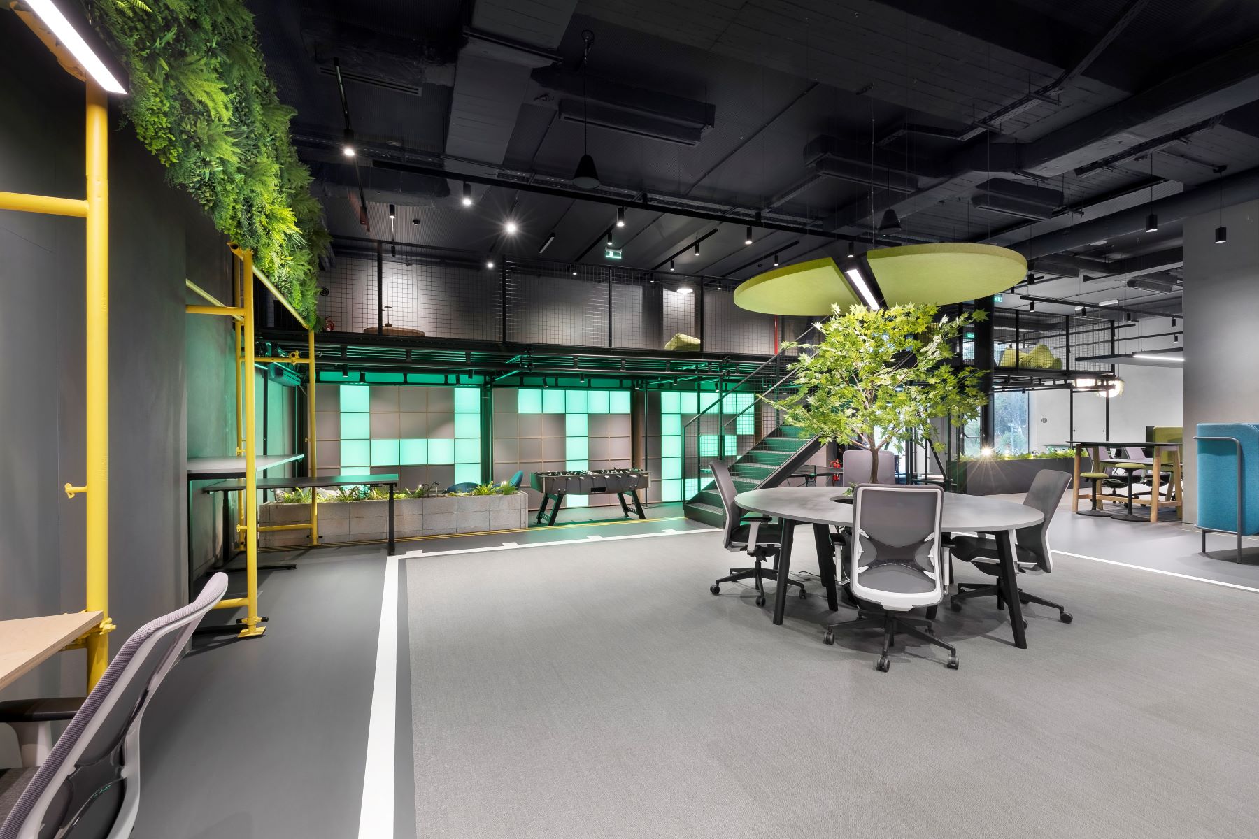 QProject: Μέσα στο νέο σύγχρονο κτίριο γραφείων για τη Hack the Box στο Παλαιό Φάληρο - ΝΟΤΙΑ ...